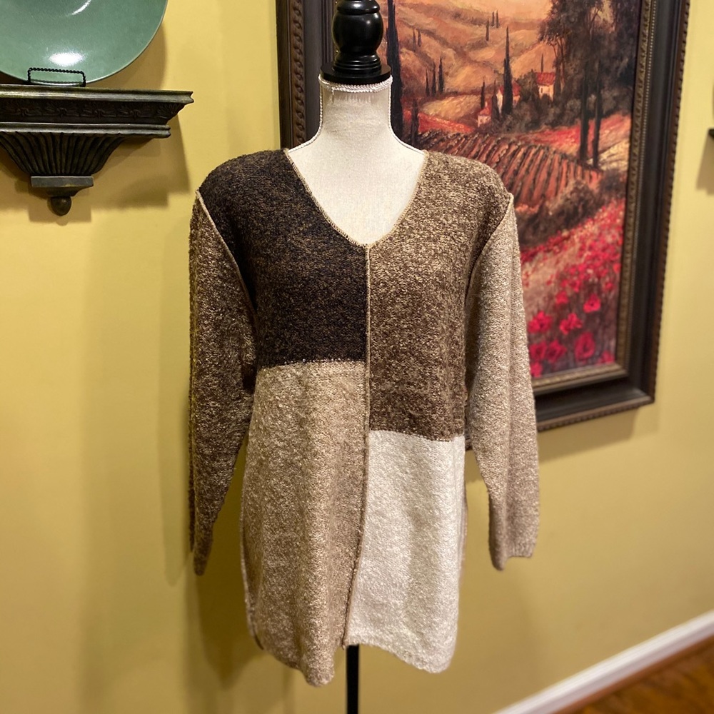Segue- Vintage Boucle Block Pattern Sweater. Sz M - Gem